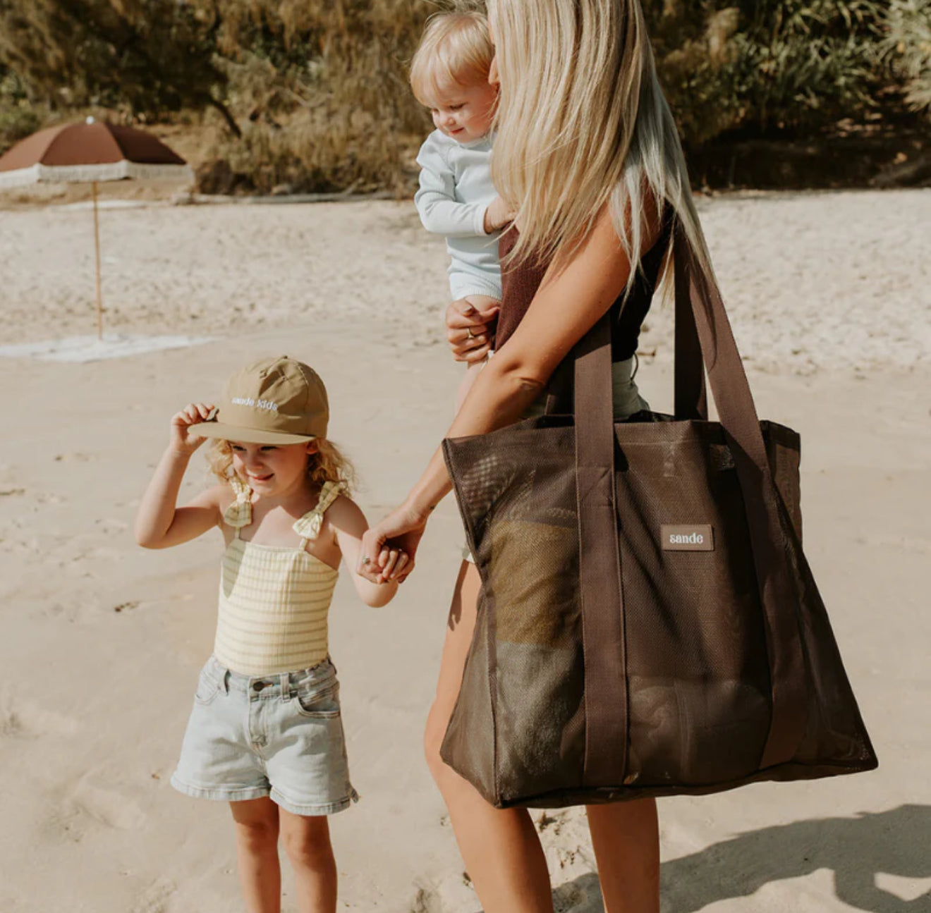 Beach Hauler™ - Mini Beach Bag – Espresso – Jelly Tot